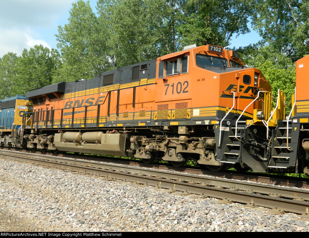 BNSF 7102